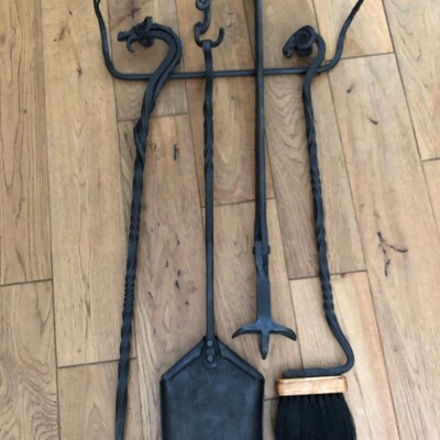 Hand Forged Wizard Face / Gnome Hooks / Blacksmith - Etsy