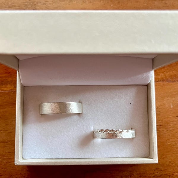 Eheringe "Sophia" Rotgold Weißgold gehämmert | Bicolor Goldringe ...