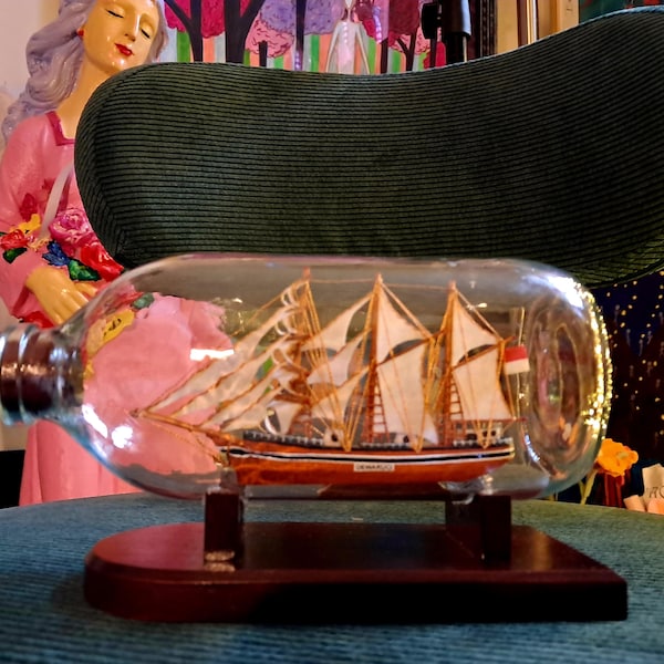 Vintage Handcrafted Ship in A Bottle Nautical Decor Collectible ...