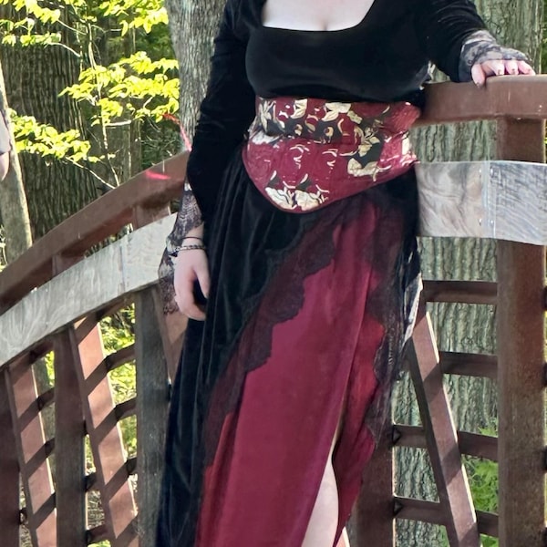 Renaissance Gothic Dress Sewing Pattern: Witch Cosplay, Blouse & Skirt ...