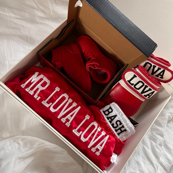 Baby Champion's Boxing Set: Personalized Robe, Shorts, and Gloves - Etsy