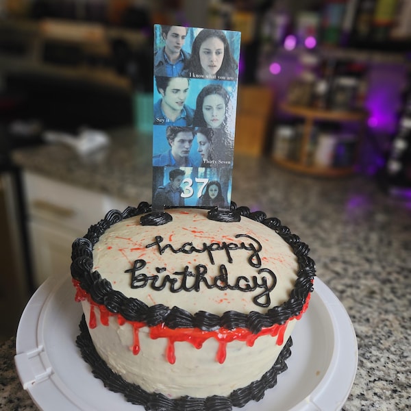 Twilight Cake Topper, Bookish, Twilight Saga, Custom Cake Top, Team ...