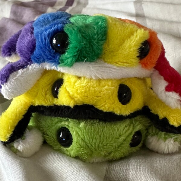 Made to Order Frog Beanie Plush Collectable by Froogandboog - Etsy