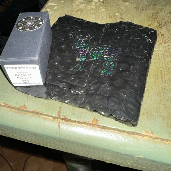 Apple of Discord - Apple, Sage, Amber - Rollerball Perfume Oil - Vegan ...