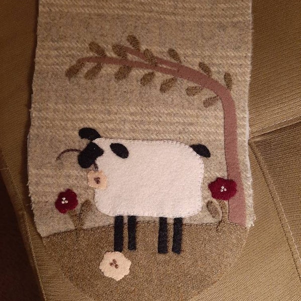 Sheep in the Meadow Table Runner - Etsy