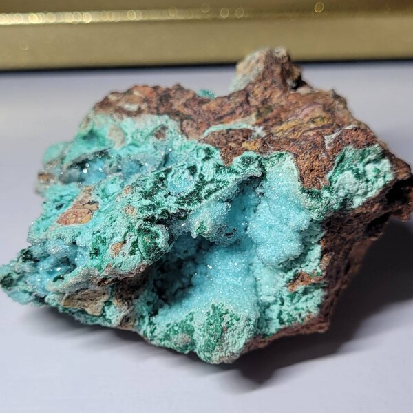 High Grade Green Conichalcite in Shiny Transparent Uv Reactive Calcite ...