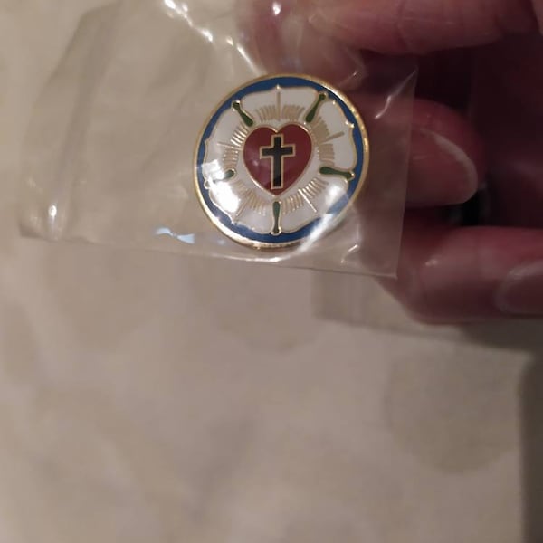 Protestant Reformation Luther Rose Pin, Confirmation Gift - Etsy