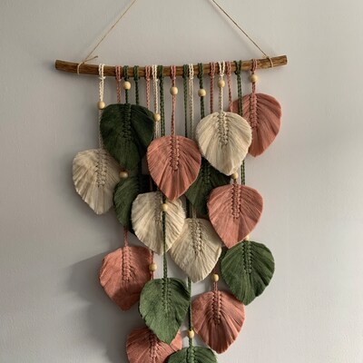 Green Leaves Macrame Wall Hanging, Macrame Feather Wall Decor ...