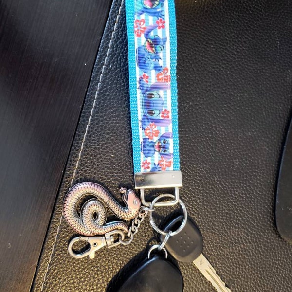 Disney Key Fob FE Gift, Wristlet, Mickey Ears Key Fob, Fish Extender ...