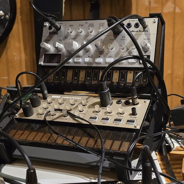 The Analog Source 45 Degree Angled Desktop Stand for Behringer Crave ...