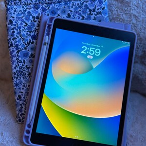 Kindle Paperwhite Sleeve Padded Friends Kindle Sleeve - Etsy