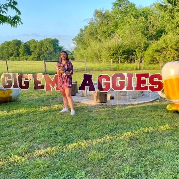 GIG 'EM AGGIES Yard Letters - Texas A&M University Aggies - Football ...