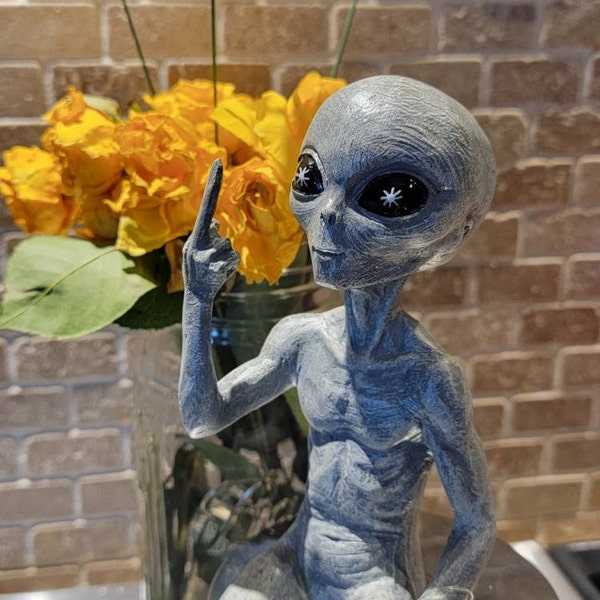 Rude Alien Statue “flipping the Bird” 10″ H Shelf Sitter ...