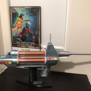 Star Trek TOS Inspired Flow Distributor Tool 2 Tools Red and Yellow ...