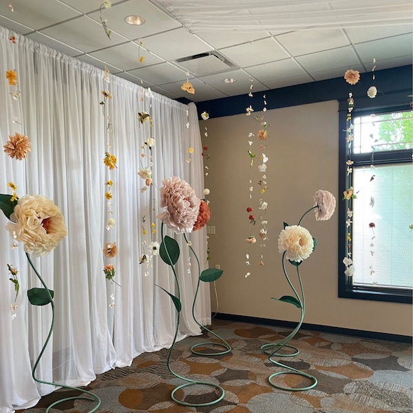 Oversized Paper Flowers 9 Units Flower Backdrop Wall. Party Centerpiece ...