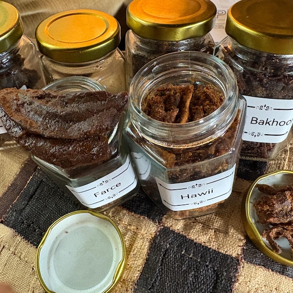 Sandal Coils Traditional Turarenwuta Bakhoor Made in Maiduguri Nigeria ...