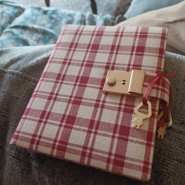 Anne Frank Set: Diary and Mini Photo Album in Red and Beige Checked ...
