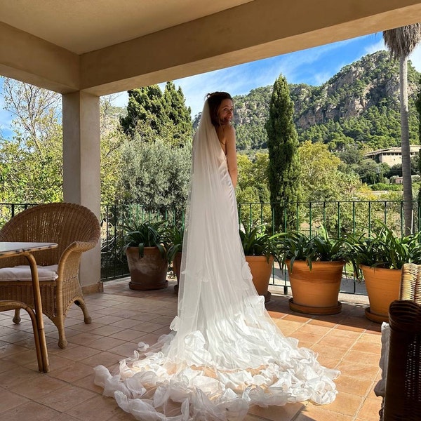 Floral Two Tier Wedding Veil/ Cathedral Wedding Veil / Dramatic Wedding ...