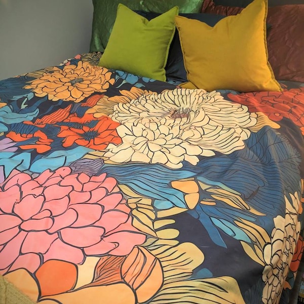 Retro Cute Ghost and Smiley 90s Halloween Bedding Hippie Duvet Cover ...