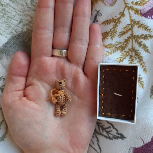 Crochet Teddy Bear Dollhouse Miniature Toy, 1 Inch Doll, Tiny Winy ...