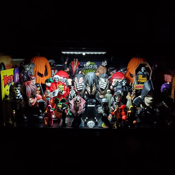 Space Robot | Robot Miniature | Heroes & Beasts | Classic Movie ...