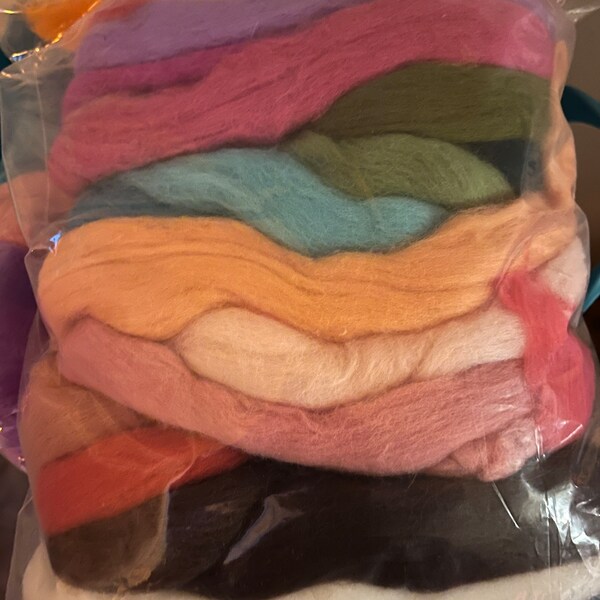 59 Piece Needle Felting Kit in 2 Sizes. Includes Everything You Need to ...