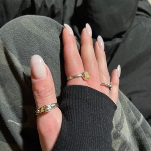 14K Gold Diamond Hand Ring Two Hands Ring Gold Holding Hand - Etsy