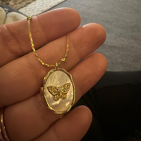 Personalized Butterfly Shell Photo Locket Necklace, Gold Plated ...