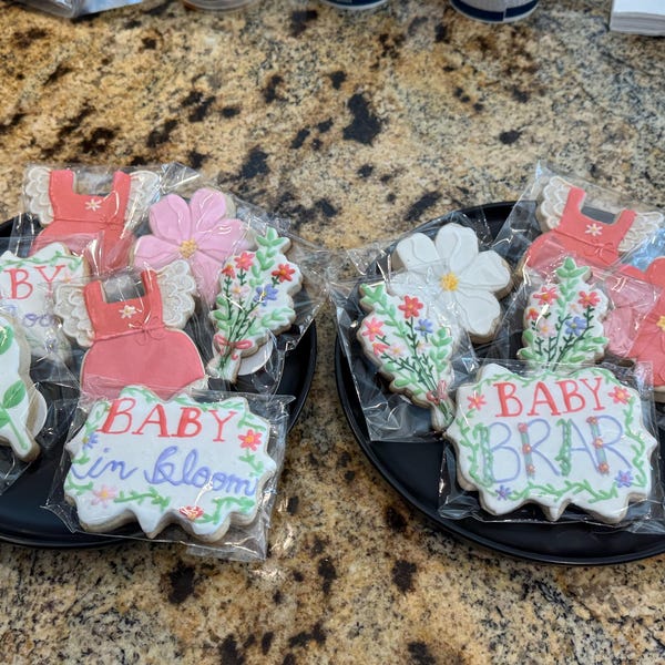 Baby in Bloom Shower Cake Pops. Can Be Blue, Pink, Purple, Yellow or ...