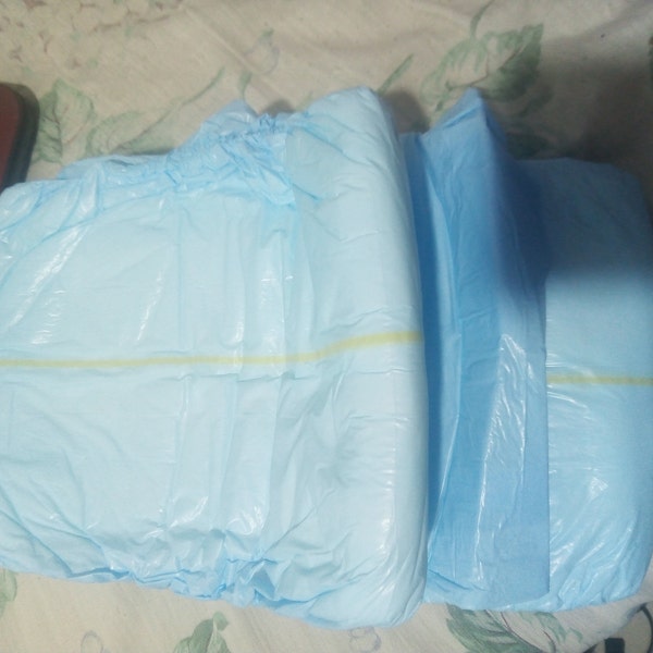 ABDL Rearz Safari 2 Pack Large Diapers Sizing 31-46 This is A Very ...