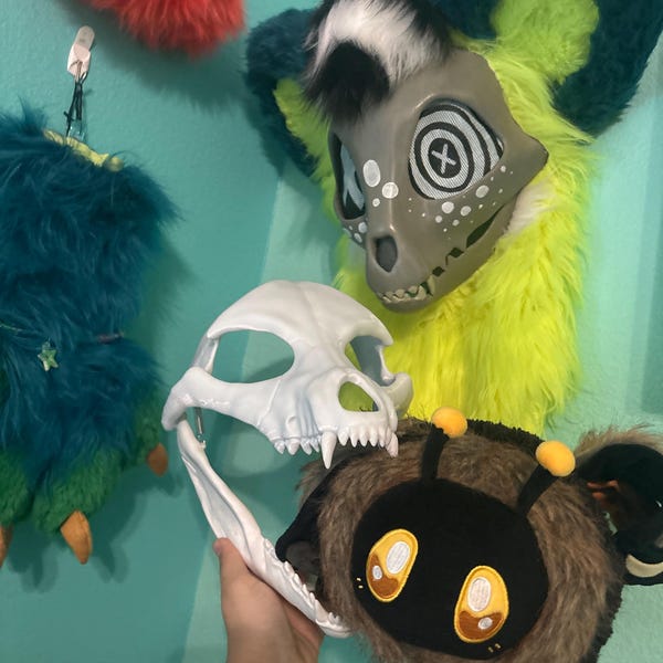 Toony Cat Feline Bone Skull Mask Movable Moving Hinge Jaw 3D Printed ...