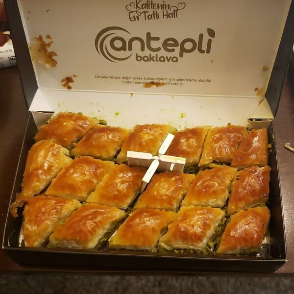 Turkish Ottoman Palace Dessert, Pistachio Baklava Gift Box, Daily and ...
