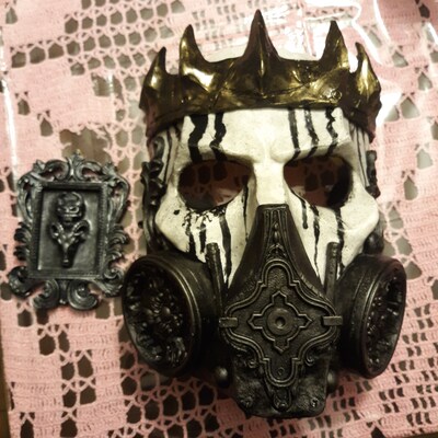 NUCLEAR KING resin Full-face Skull Gas Mask - Etsy