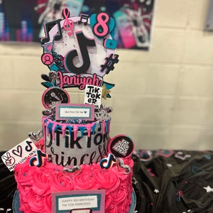 Vanellope Sugar Rush Caketopper - Etsy