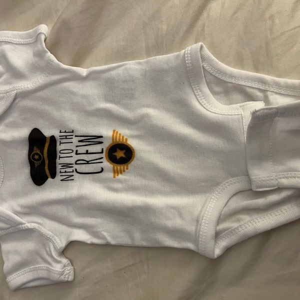 New to the Crew Baby Outfit Cute Co-pilot Baby Bodysuit Airplane Baby ...