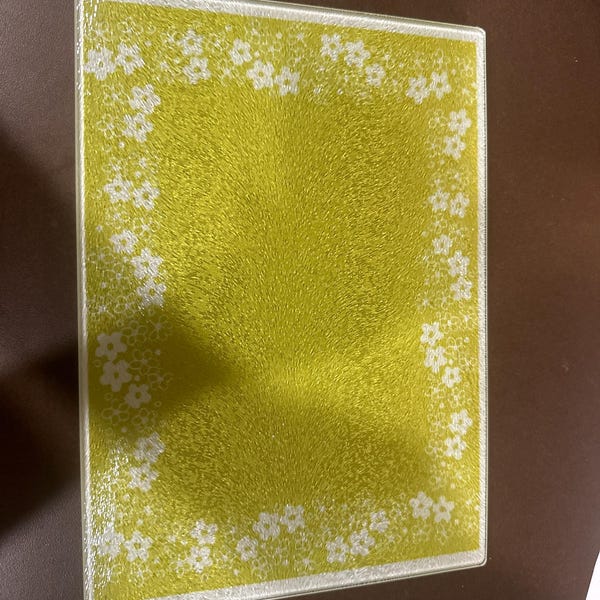 Vintage Pyrex Spring Blossom Green / Crazy Daisy Pattern Influenced ...