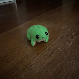 Felt Frogs - Etsy