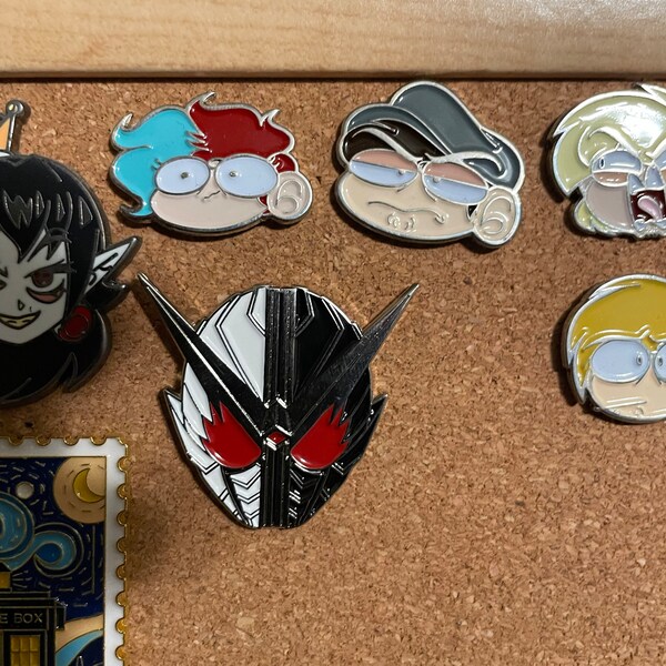 KRW-FJ Kamen Rider W (double) Fang Joker Collectible Soft Enamel Pin ...