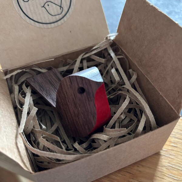 Little Chirpy: White Ash, Cute Wooden Robin, Handmade Bird Figurine ...