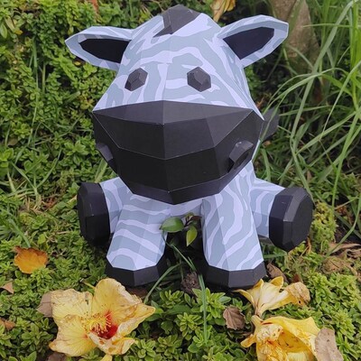 Sitting Cow/ Diy Craft/ Template PDF STUDIO SVG/ Low Poly/ Papercraft ...