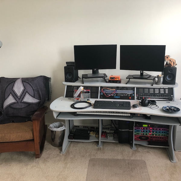 Recording Studio Desk/ 12RU Workstation/ Cabinet Grade Birch Plywood ...