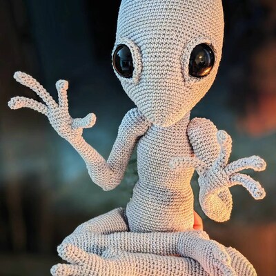Alien Crochet Amigurumi Pattern DIGITAL Download PDF by Crafty ...