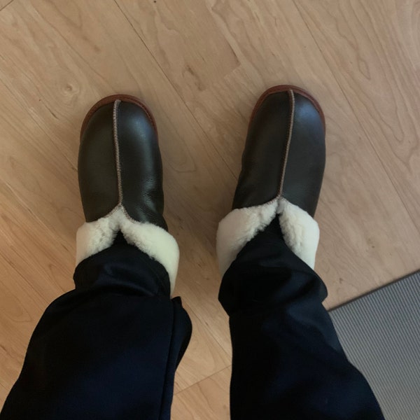 The Best Sheepskin Slippers in the Universe - Men's Sizing - Finest ...