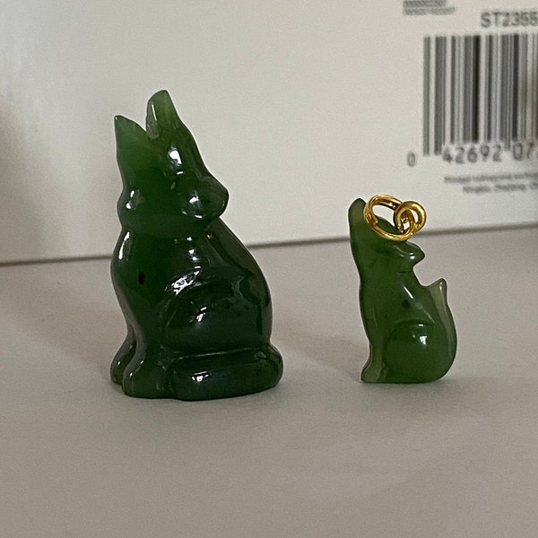 Canadian Nephrite Jade Wolf Carving (multiple Sizes Available) - Etsy