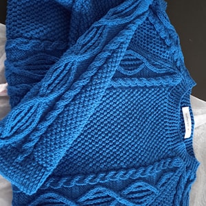 Easy Garter Stitch Woman's Chunky Edge to Edge Jacket Cardigan Pockets ...