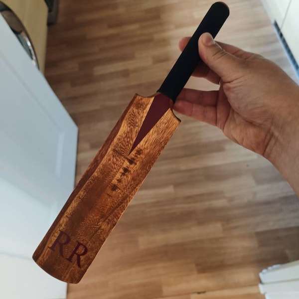 Cricket Bat Keyring - Etsy UK