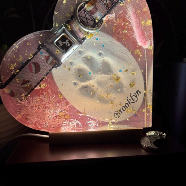 Custom RESIN MEMORIAL PYRAMID// Eco Resin Pyramid, Cremains Memorial ...