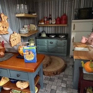 1:12 Scale A Hand Made Loaf of Bread Split Tin Dolls House Miniature ...