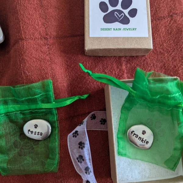 Pet Name Pocket Pebble / Memorial Cat Stone / Pewter Dog Name Pebble ...