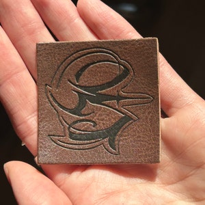 300 Custom Sleeve Hem Tags, Custom Hem Tags, Hem Tags on T-shirt ...